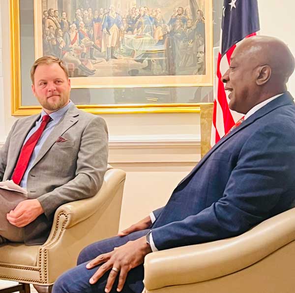 Newsroom Hosts Conversation With Former Sgt. Major of the Marine Corps ...